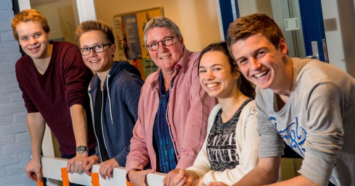 Els van Dijk: Hoe stimuleer je jongeren tot Bijbellezen?